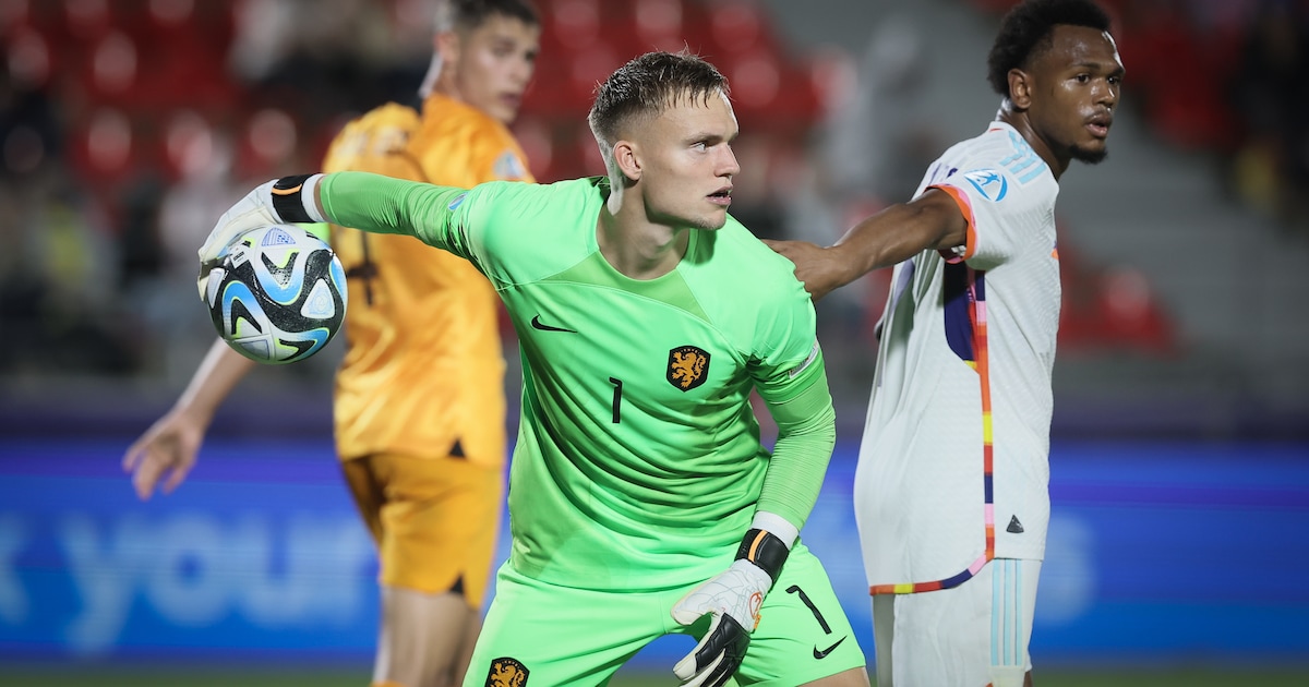 Jong Oranje-revelatie Bart Verbruggen mist zijn vader: ‘Zijn dood verwerken doe ik nog steeds ...