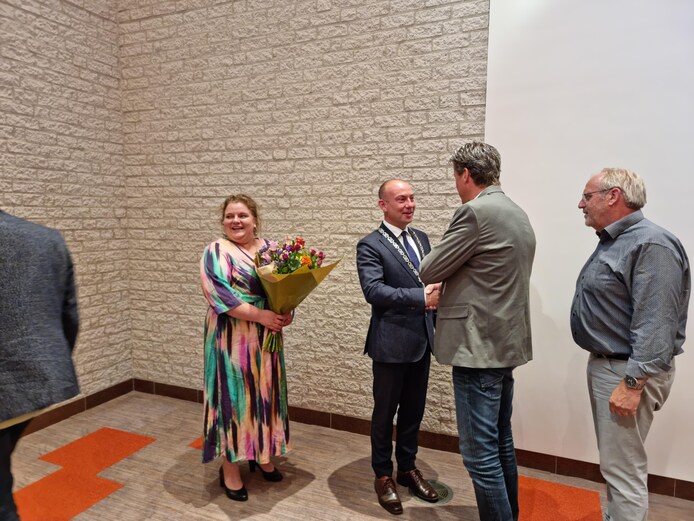 ‘Het is fijn om Maas en Waler te zijn’: Van Neerbos blijft burgemeester ...