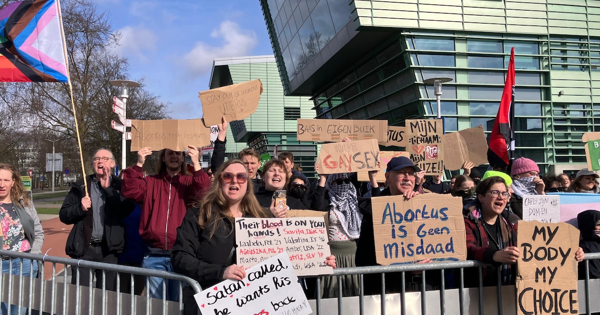 Anti-abortusdemonstratie op Radboud Universiteit: aanhouding blijkt ...