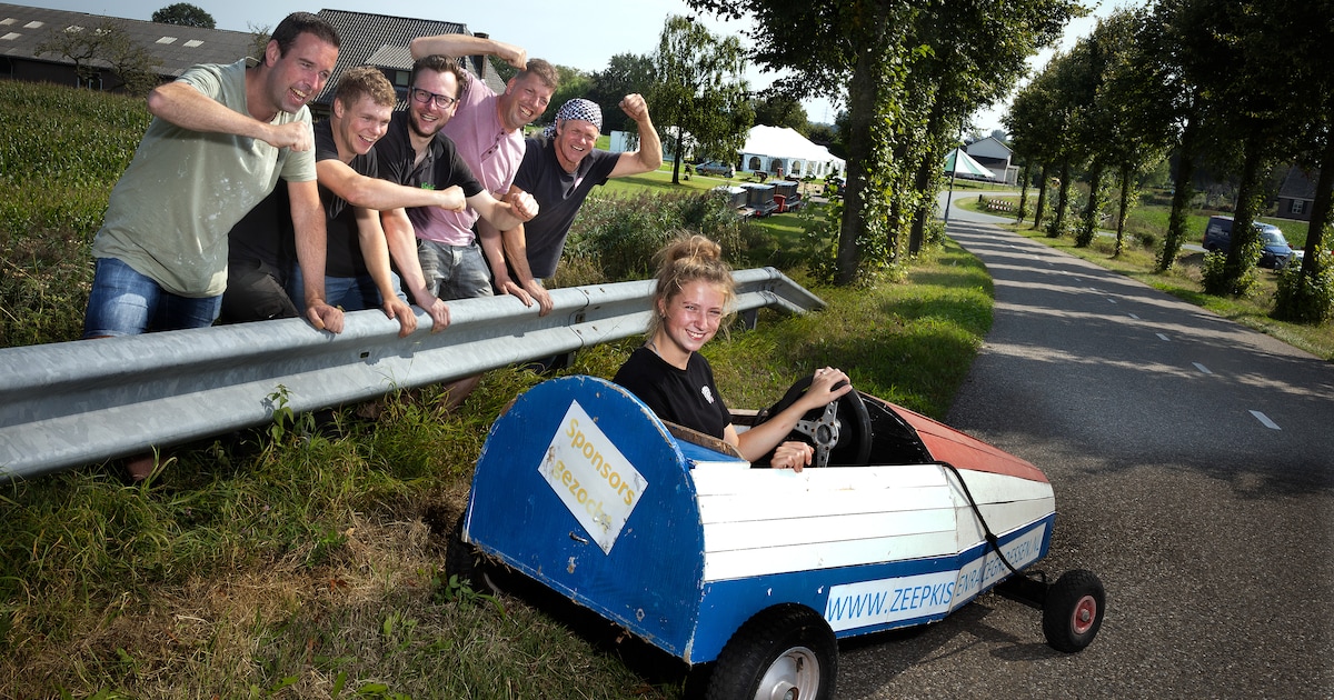 In Groessen denderen zondag de zeepkisten weer van het viaduct | Duiven ...