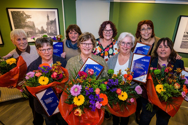 Zeven Hengeloërs onderscheiden voor tientallen jaren vrijwilligerswerk ...