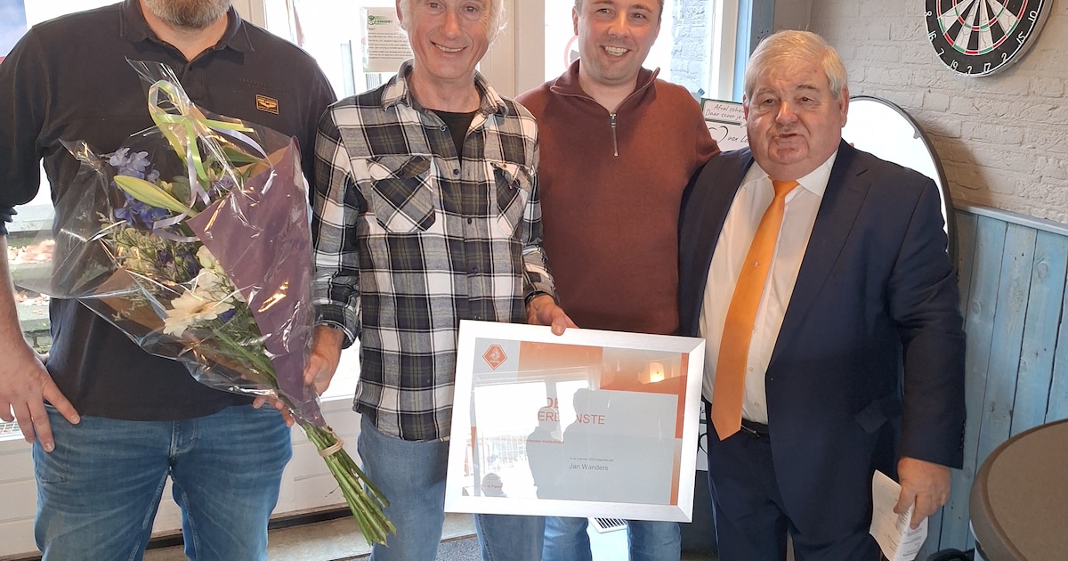 Jan Wanders verrast met benoeming tot Lid van Verdienste van de KNVB ...