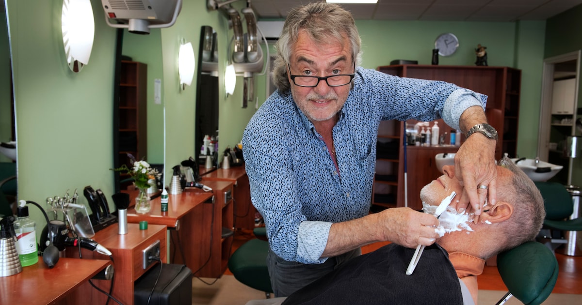 Kapper Huib Nout zit 50 jaar in het vak en dat levert bijzondere ...