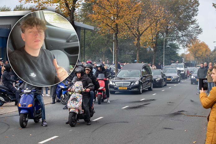 Soms maakt Theo het bed van zijn zoon weer op, maar hij weet dat Yourie ...