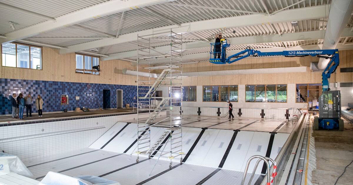 Het nieuwe zwembad van Rhenen is iets later open | Regio | De ...