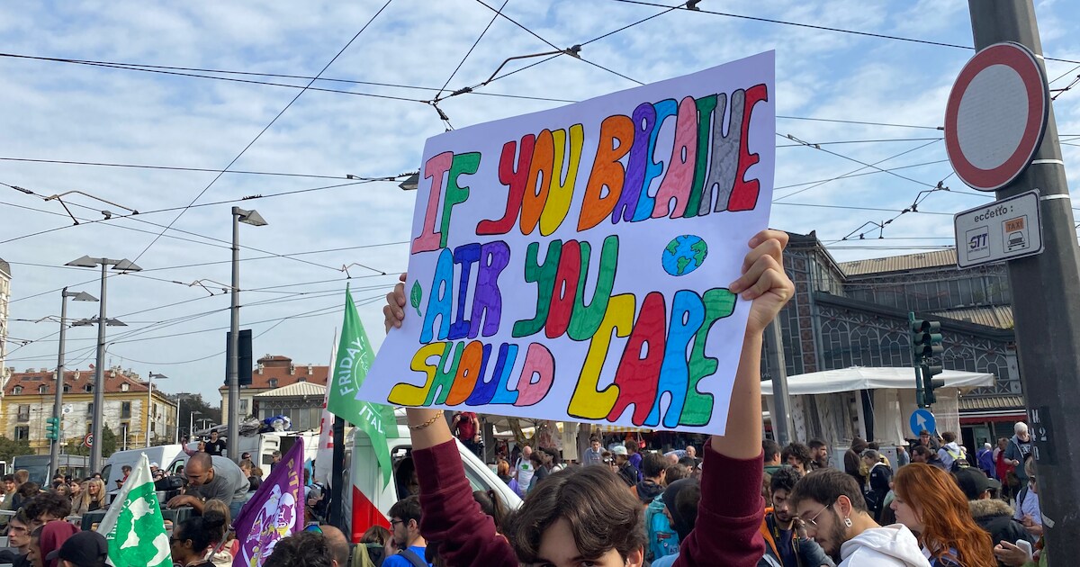 De klimaatmars trekt ongezien langs de vleeshal | Ellen Willems | De ...