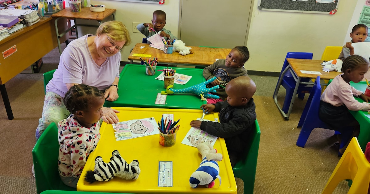 Dankzij ‘Miss Toes’ uit Nederwetten hebben veel kinderen in Namibië het ...
