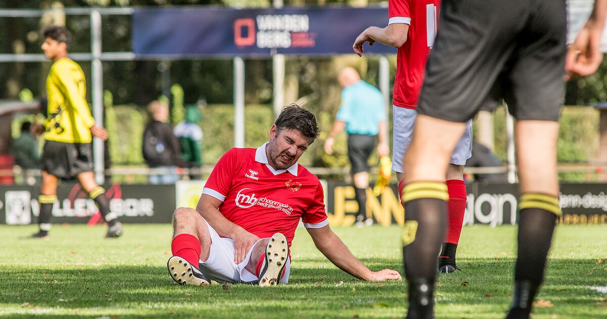 Hoe een ex-prof en de ‘Bomber’ Dodewaard weer uit de kelder willen ...