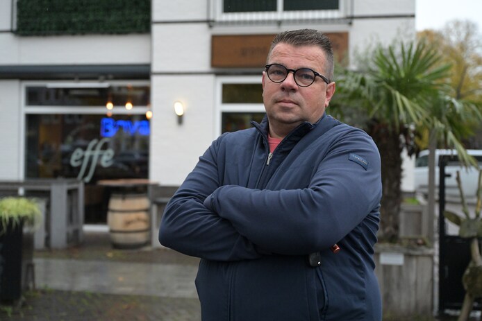 Succesvol café heeft eigenlijk alles mee maar sluit tóch de deuren ...