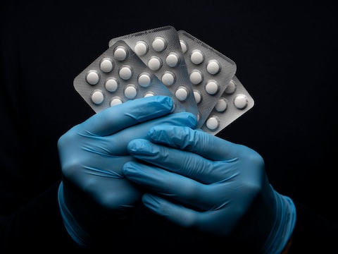 Arts krijgt boete voor ivermectine, alternatieve dokters slaan alarm ...