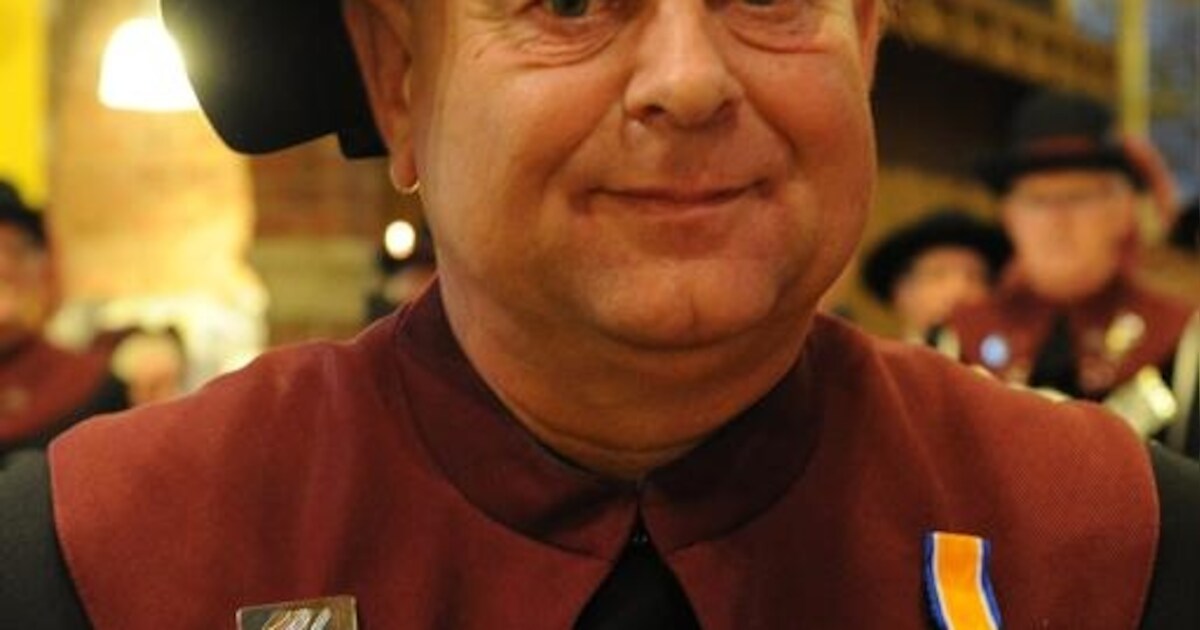 Van Beusekom Lid in Orde van Oranje Nassau | Maasland | De Gelderlander.nl