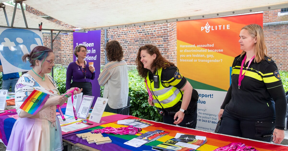 Ede heeft speciale omkleedhokjes op Pride bíjna niet nodig | Ede | gelderlander.nl