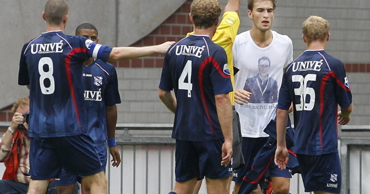 Doelpunt Dost eerbetoon aan overleden vriend | Voetbal | De Gelderlander.nl