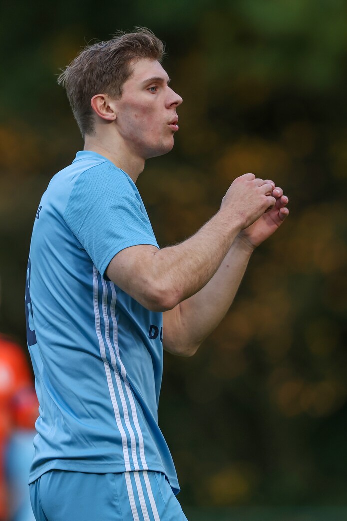 Mitchell Jansen pendelt bij DUNO tussen aanval en verdediging: ‘Voor mij zijn het twee bekende ...