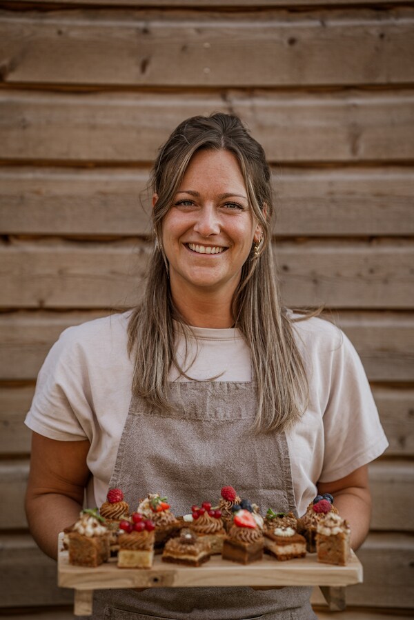 Tasty Taartjes in Molenhoek: ‘Ik word blij van bakken’ | Foto ...