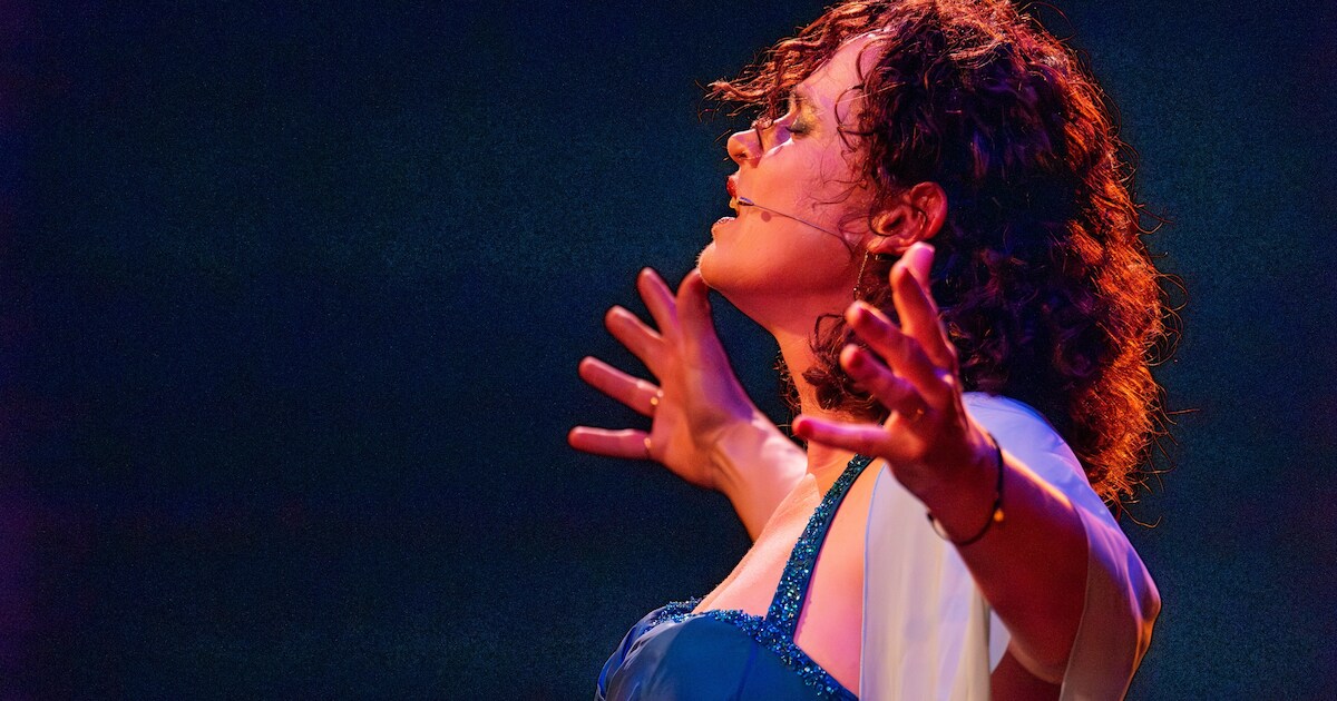 Marlies Claasen presenteert haar nieuwe album 'Songs from the mirror ...