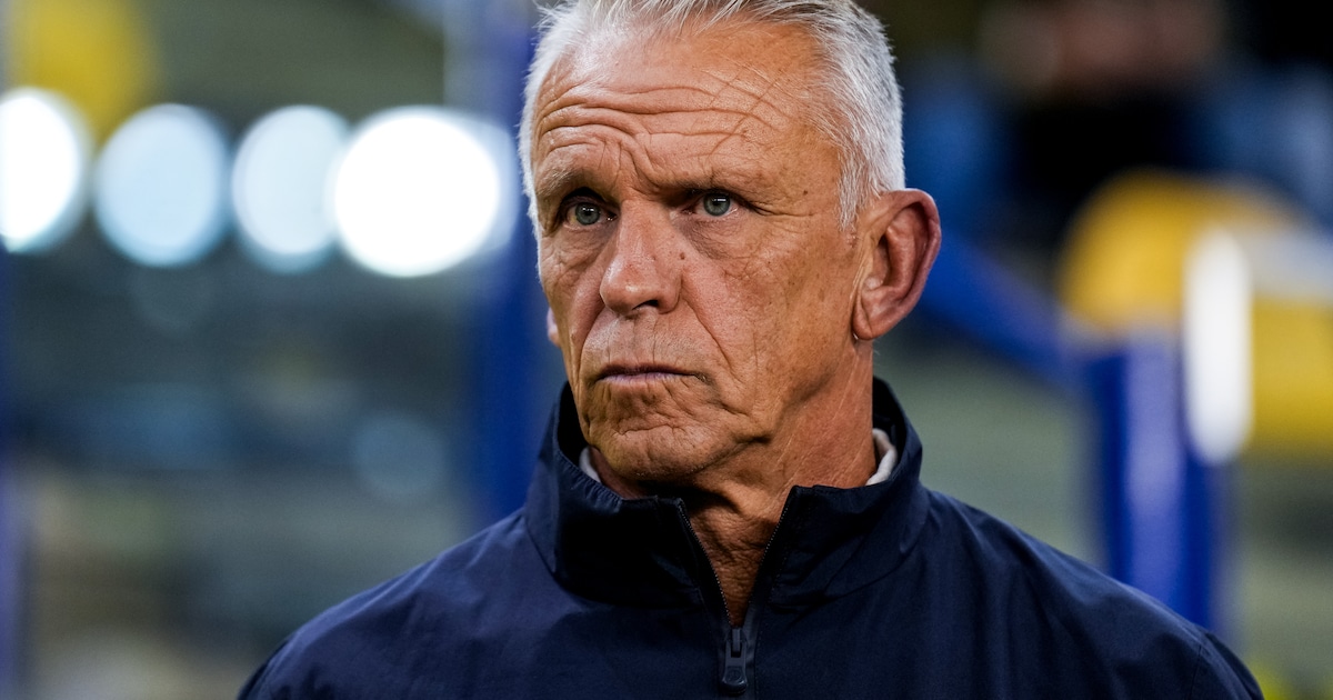 Vitesse eert clubicoon Edward Sturing voor ‘onvoorwaardelijke trouw ...
