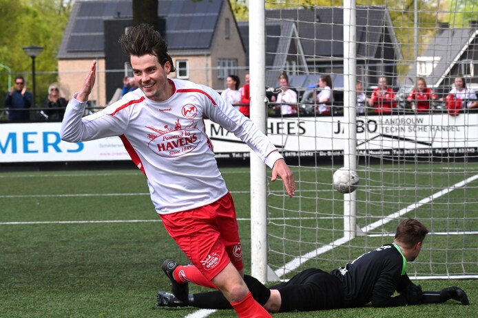 Debuterende doelman Olympia na derby tegen Volharding: ‘Ik dacht echt ...