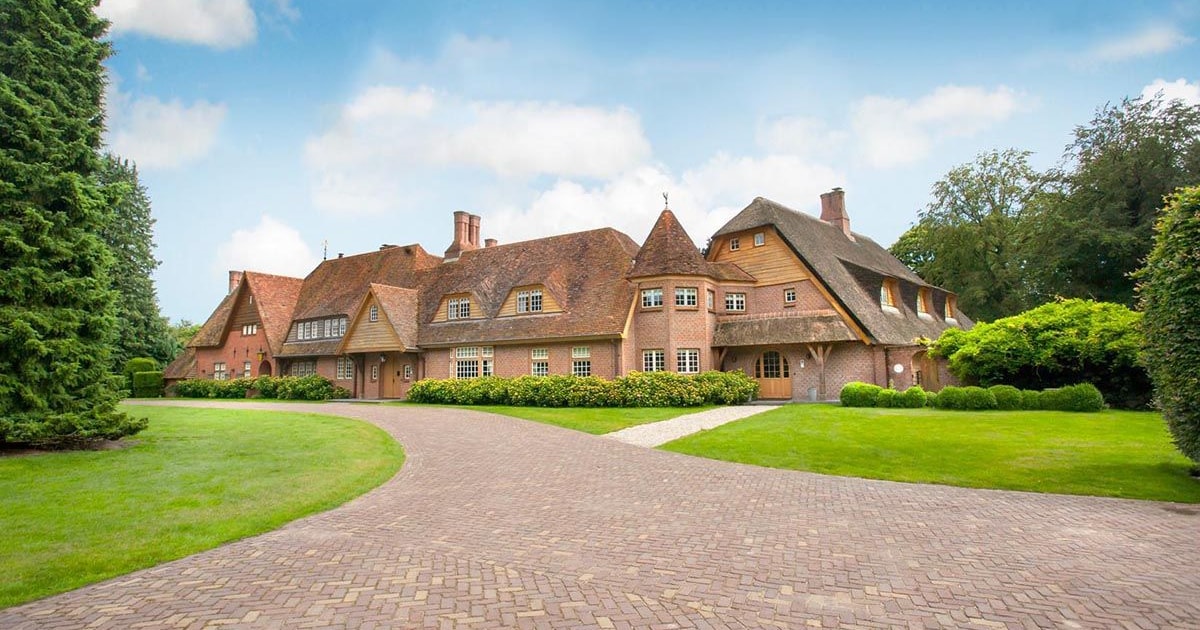 Historische deal over duurste woning van Benelux: dit is de nieuwe ...