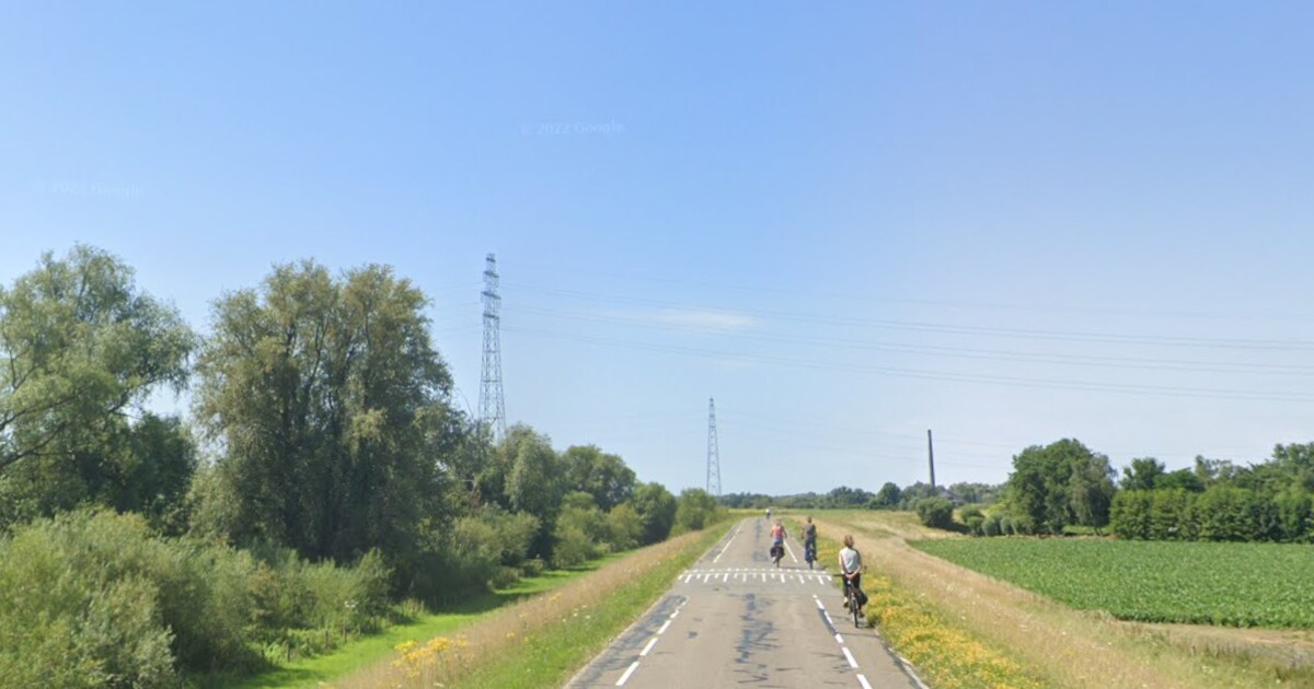 Fietsersbond pleit voor 30 kilometer per uur op de Grebbedijk | Wageningen | gelderlander.nl