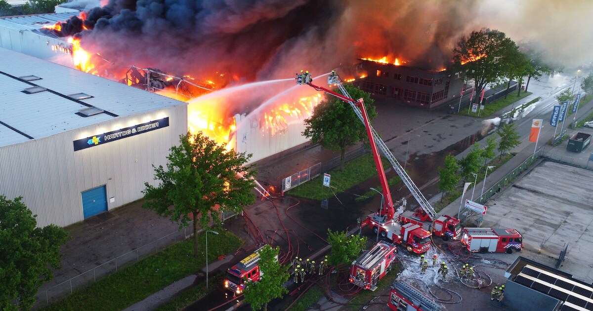 Brandweerman Pors over 82 uur blussen in Oss: ‘Deze panden zijn niet ...