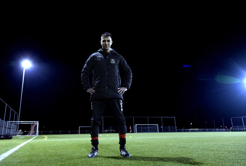 Trainer Demir stapt al op bij AVW’66: ‘Niet goed om met twijfel rond te ...