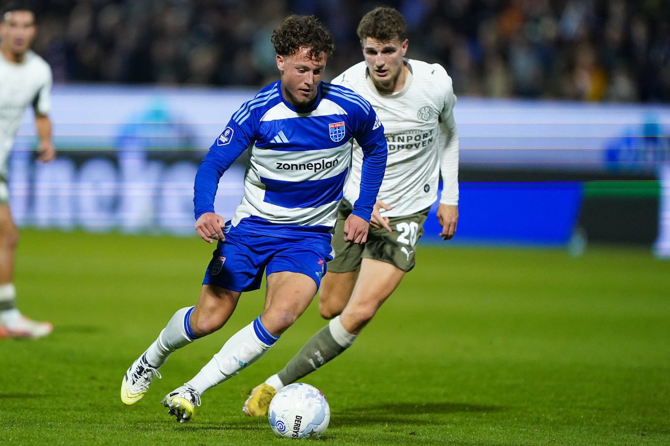 ‘Holy shit, het is gelukt’: terwijl de voetbaldroom van David uitkomt ...