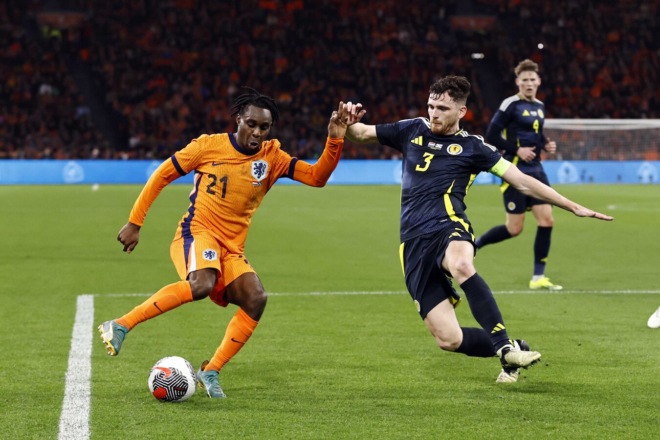 Oranje op rapport | Hoogste cijfers voor Mark Flekken en Tijjani ...