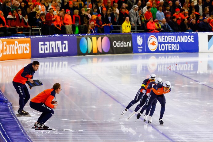 Ook onder Rintje Ritsma blijven Nederlandse schaatsers aanmodderen op ...