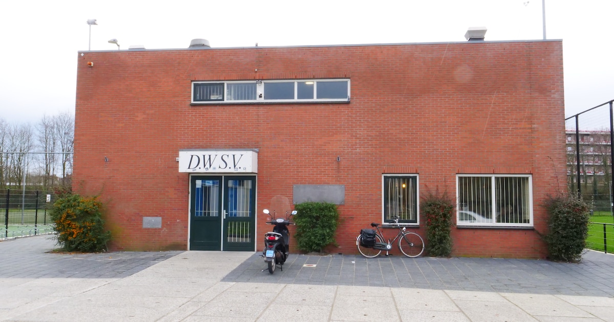 Voetbalclub DWSV na jaren onderhandelen weg van Loevenhoutsedijk in ...