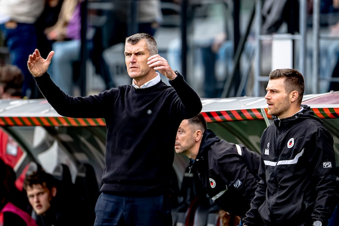 Bijzondere wedstrijd voor De Graafschap-trainer Dijkhuizen: ‘Veel aan ...