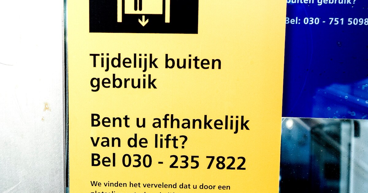 ‘Geef ProRail een boete als lift en roltrap op Maarssen NS nog langer ...