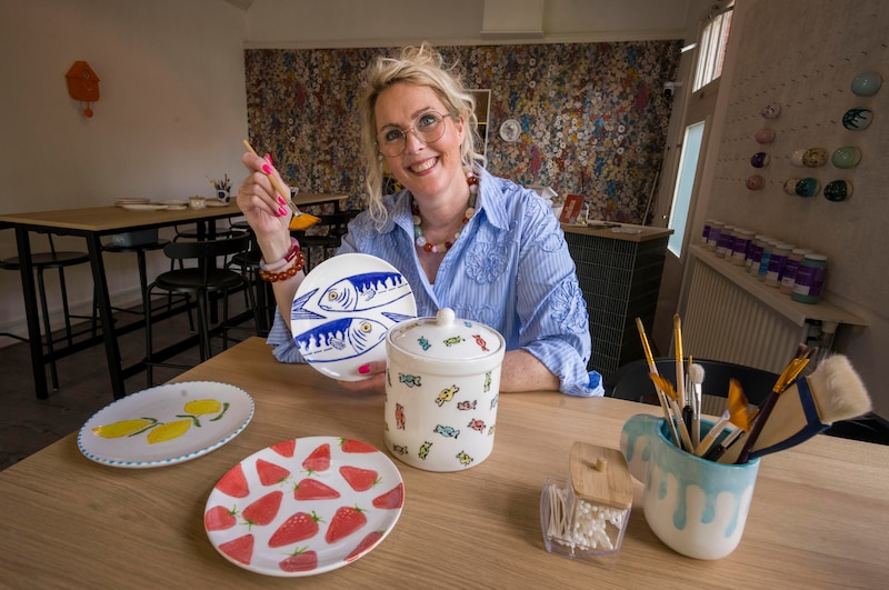 Na 29 jaar als ‘mevrouw Voogd’ begint Nicole (52) met eigen winkel op ...