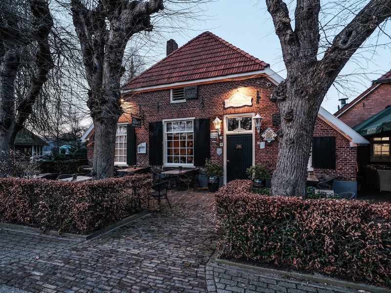 Dit is waarom iedereen naar Clamato wil: mezcal, mole en een ambiance ...