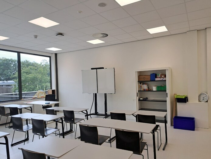 Schoolgebouw nog geen drie jaar oud en al grondig verbouwd: ‘het ...